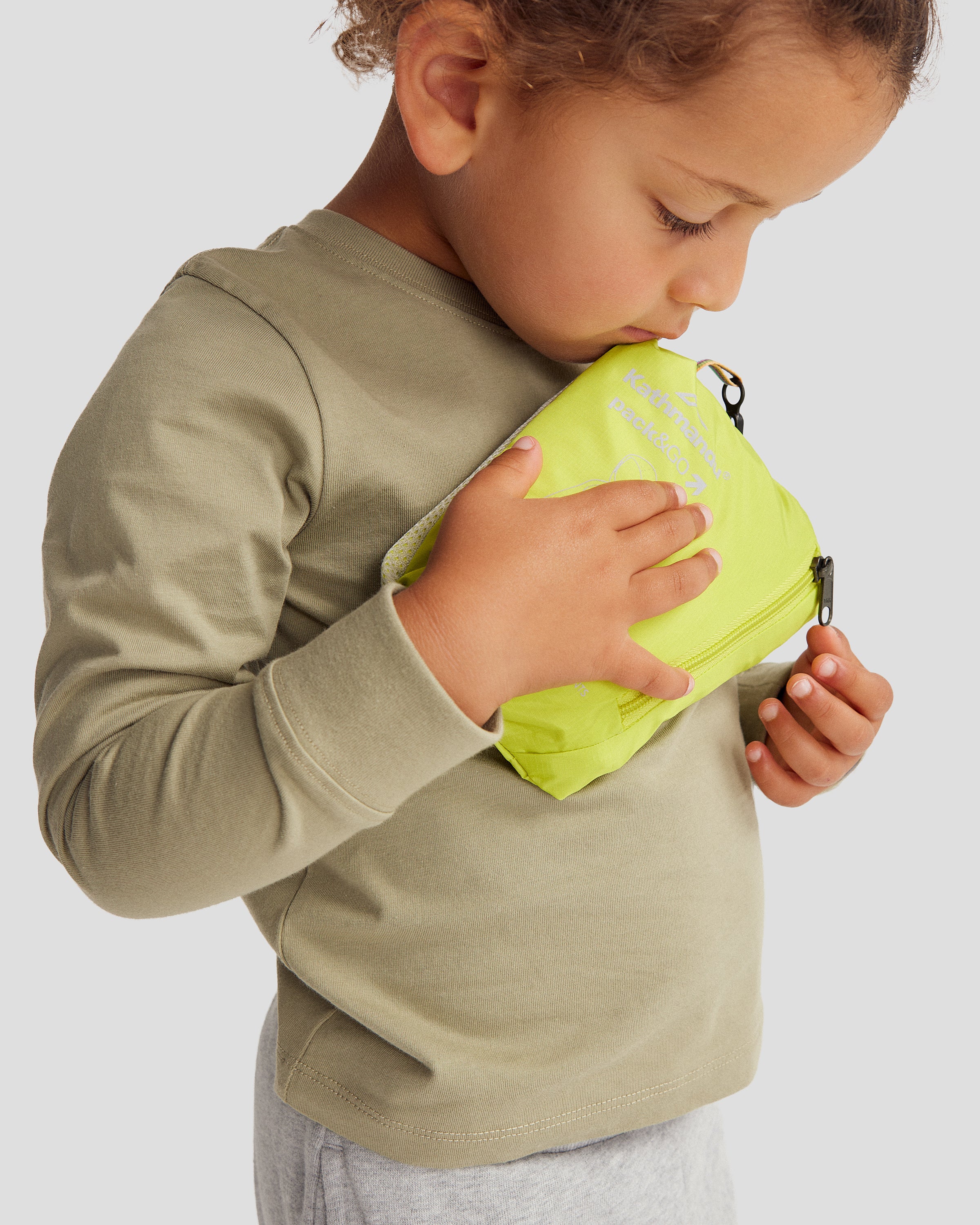 Kids Pocket-it 2L Rain Jacket v4 - Bright Moss – Kathmandu AU