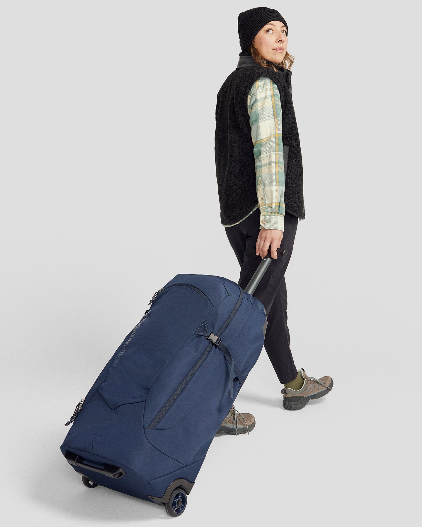 Hybrid Trolley v5 - 70L - Pure Navy – Kathmandu AU