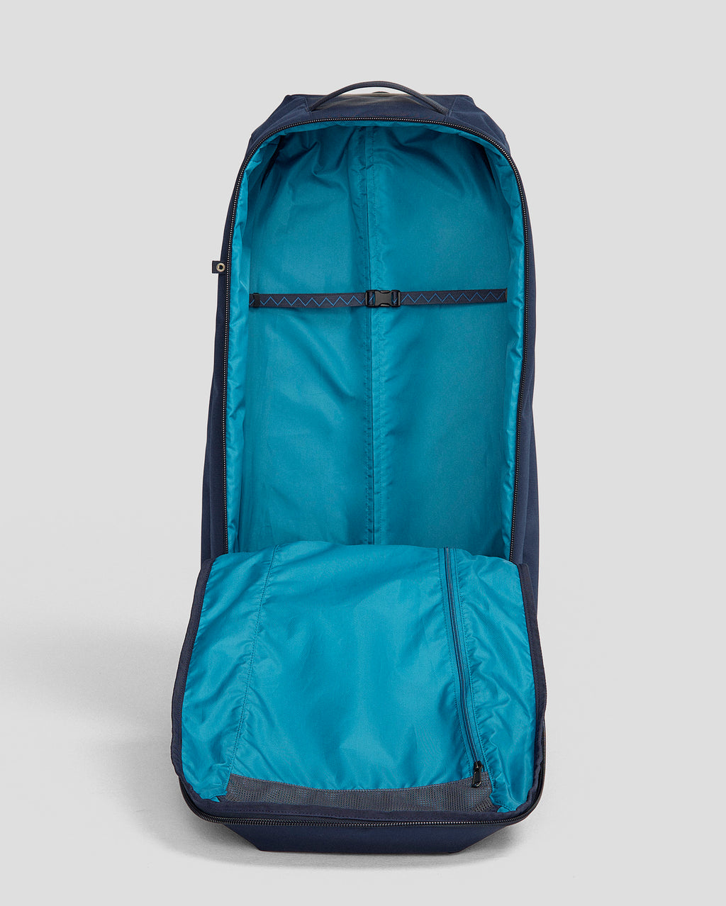 Hybrid Trolley v5 - 70L - Pure Navy – Kathmandu AU