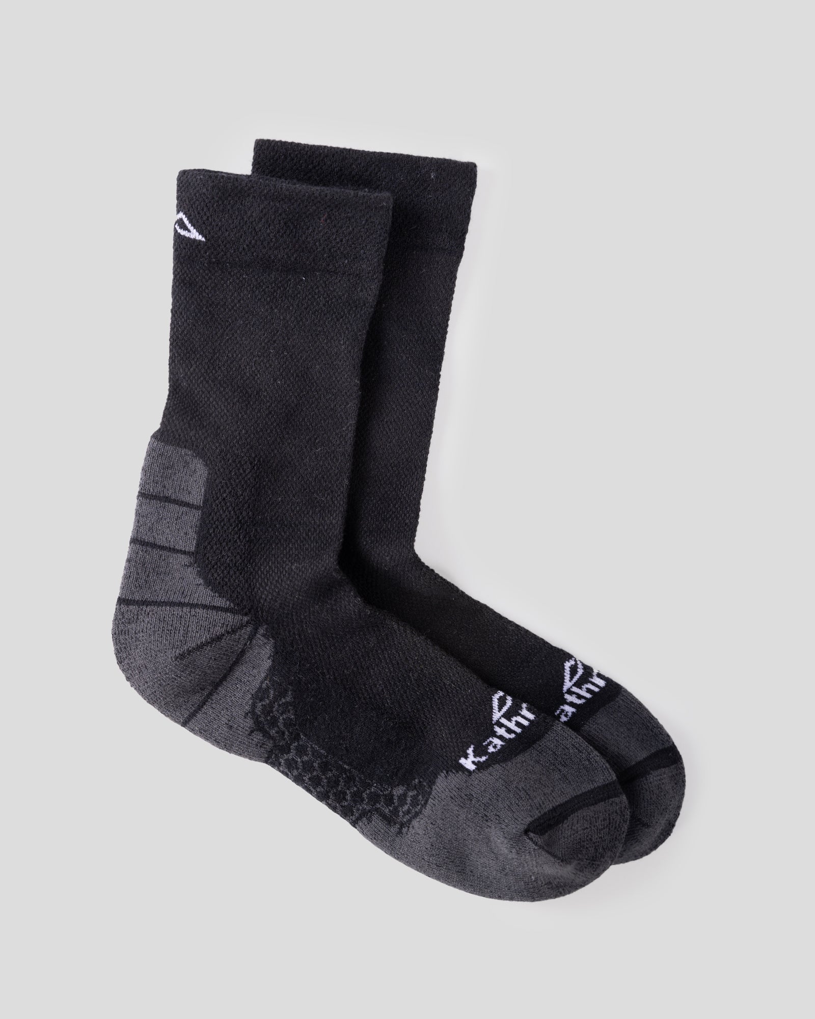 Trailhead driMOTION Mid Calf Socks - Black Stingray – Kathmandu AU